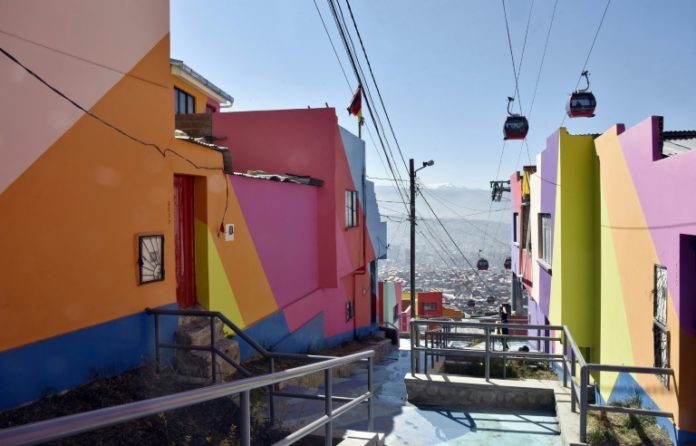 Favelas brasileñas inspiran a barrio aymara en Bolivia - Hispanos Press